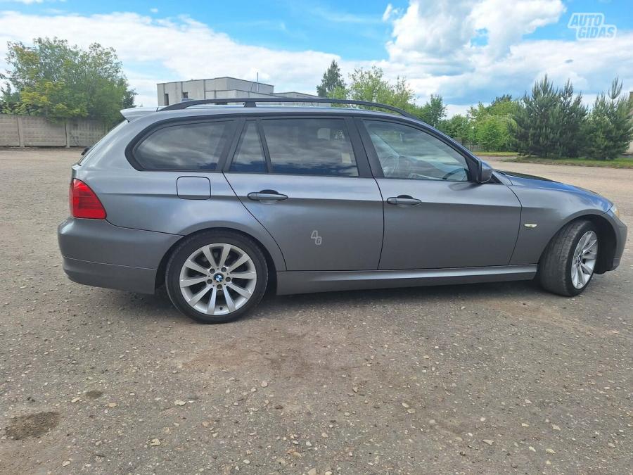 BMW 320 2009 Panevēža, ar dzinēja tilpumu 2.00 L un nobraukumu 425 tūkst. km par 3850 €, foto 5 vietnē AUTOMOTO.COM.LV