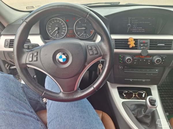BMW 320 2009 in Panevezys, with an engine capacity of 2.00 L and mileage of 425 thousand km for 3850 €, photo 7 on AUTOMOTO.COM.LV