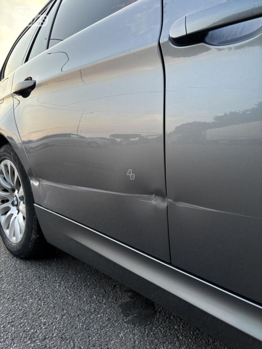 BMW 320 2009 Viļņa, ar dzinēja tilpumu 2.00 L un nobraukumu 330 tūkst. km par 2700 €, foto 7 vietnē AUTOMOTO.COM.LV