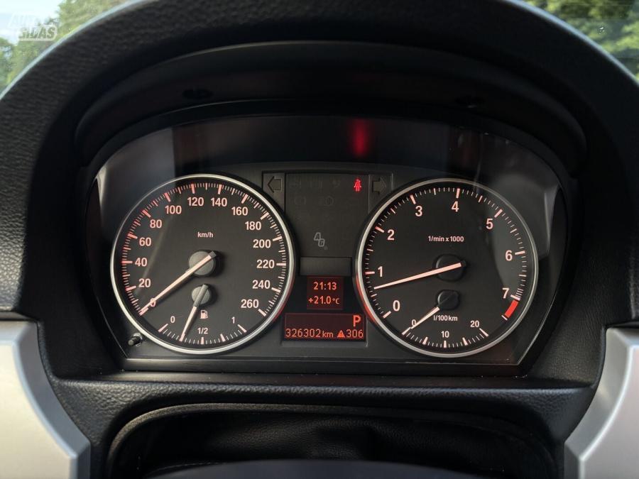 BMW 320 2009 Viļņa, ar dzinēja tilpumu 2.00 L un nobraukumu 330 tūkst. km par 2700 €, foto 13 vietnē AUTOMOTO.COM.LV