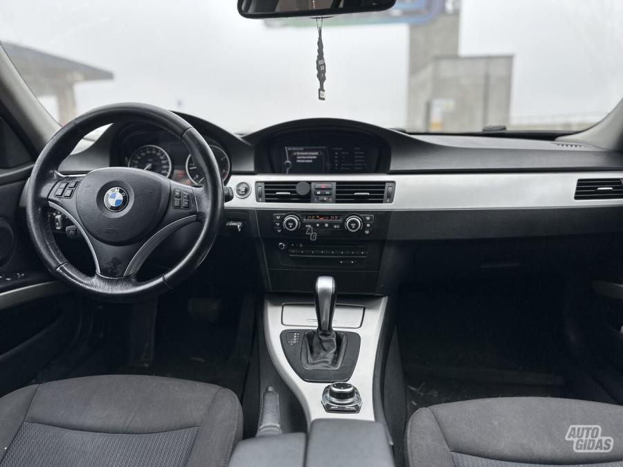 BMW 320 2010 Viļņa, ar dzinēja tilpumu 2.00 L un nobraukumu 310 tūkst. km par 3600 €, foto 9 vietnē AUTOMOTO.COM.LV