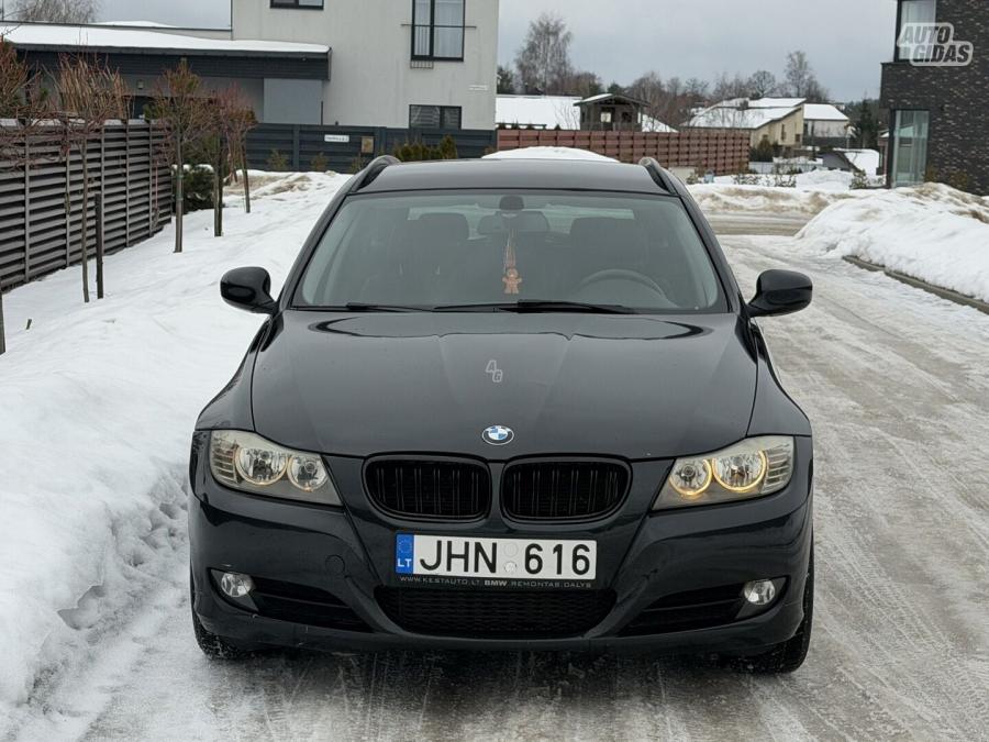 BMW 320 2010 in Vilnius, with an engine capacity of 2.00 L and mileage of 380 thousand km for 2700 €, photo 3 on AUTOMOTO.COM.LV