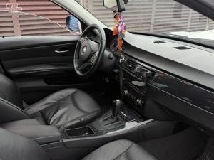 BMW 320 2010 in Vilnius, with an engine capacity of 2.00 L and mileage of 380 thousand km for 2700 €, photo 14 on AUTOMOTO.COM.LV
