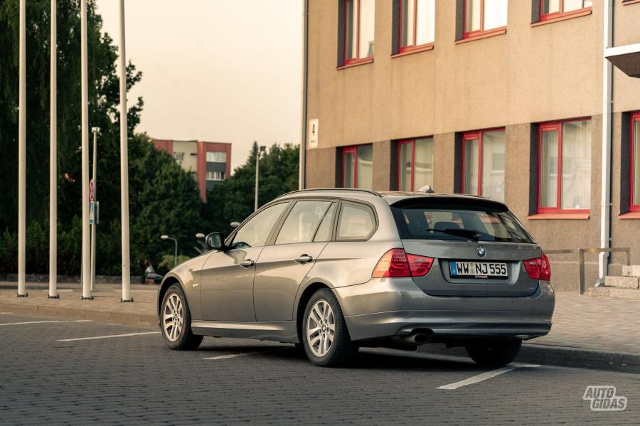 BMW 320 2010 in Utena, with an engine capacity of 2.00 L and mileage of 310 thousand km for 3400 €, photo 8 on AUTOMOTO.COM.LV