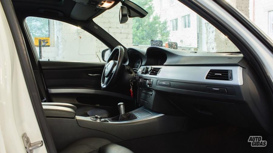 BMW 320 2010 Prienai, ar dzinēja tilpumu 2.00 L un nobraukumu 280 tūkst. km par 6200 €, foto 18 vietnē AUTOMOTO.COM.LV
