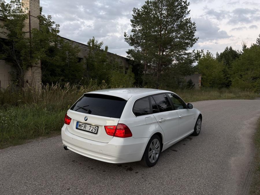 BMW 320 2010 Varėna, ar dzinēja tilpumu 2.00 L un nobraukumu 296 tūkst. km par 2700 €, foto 4 vietnē AUTOMOTO.COM.LV
