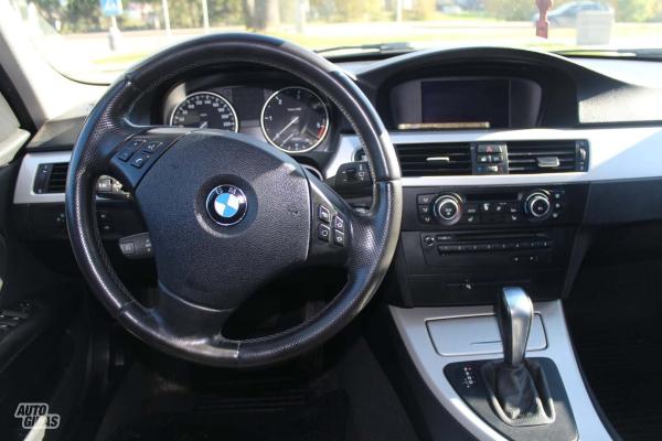 BMW 320 2010 in Kalvarija, with an engine capacity of 2.00 L and mileage of 267 thousand km for 3350 €, photo 9 on AUTOMOTO.COM.LV