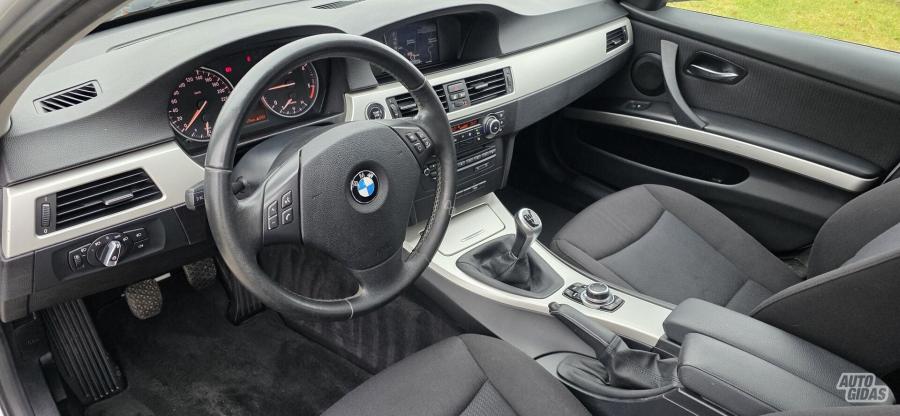 BMW 320 2011 in Siauliai, with an engine capacity of 2.00 L and mileage of 278 thousand km for 3690 €, photo 19 on AUTOMOTO.COM.LV