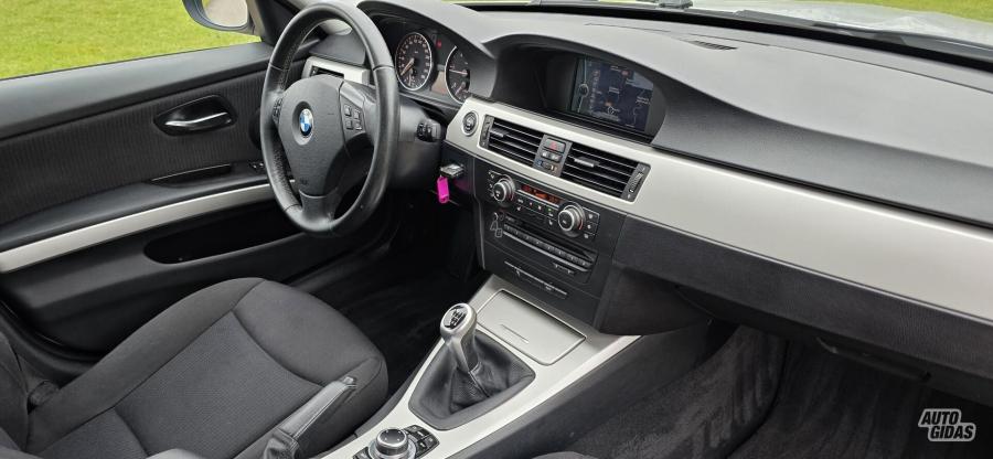 BMW 320 2011 in Siauliai, with an engine capacity of 2.00 L and mileage of 278 thousand km for 3690 €, photo 22 on AUTOMOTO.COM.LV