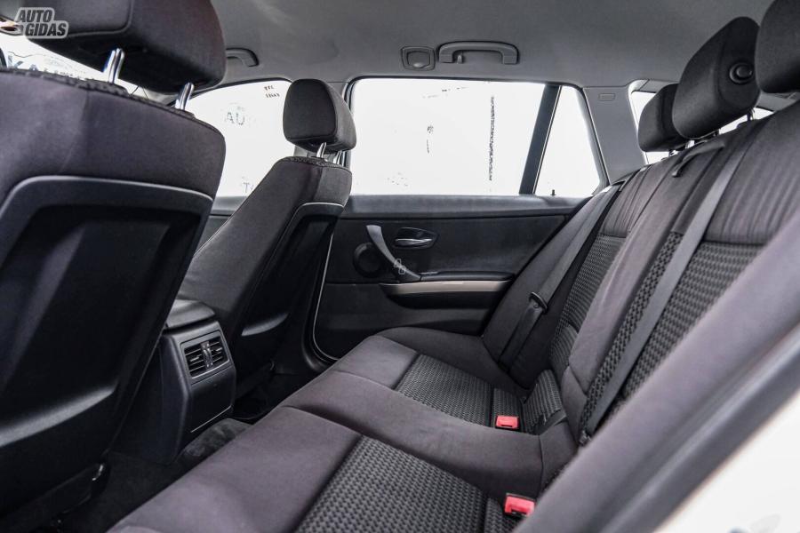 BMW 320 2011 in Kaunas, with an engine capacity of 2.00 L and mileage of 292 thousand km for 6290 €, photo 10 on AUTOMOTO.COM.LV