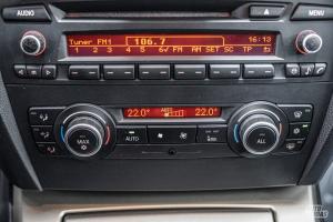 BMW 320 2011 in Kaunas, with an engine capacity of 2.00 L and mileage of 292 thousand km for 6290 €, photo 18 on AUTOMOTO.COM.LV