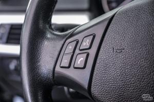 BMW 320 2011 in Kaunas, with an engine capacity of 2.00 L and mileage of 333 thousand km for 5690 €, photo 17 on AUTOMOTO.COM.LV