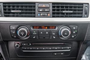 BMW 320 2011 in Kaunas, with an engine capacity of 2.00 L and mileage of 333 thousand km for 5690 €, photo 22 on AUTOMOTO.COM.LV