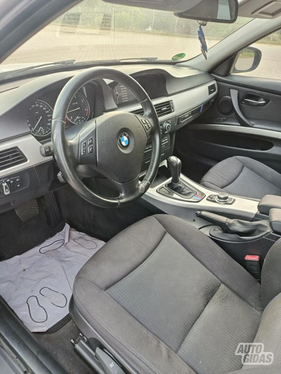 BMW 320 2012 Marijampole, ar dzinēja tilpumu 2.00 L un nobraukumu 282 tūkst. km par 4199 €, foto 16 vietnē AUTOMOTO.COM.LV
