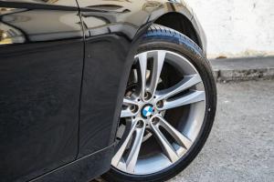 BMW 320 2013 in Tukums, with an engine capacity of 2.00 L and mileage of 320 thousand km for 8490 €, photo 7 on AUTOMOTO.COM.LV