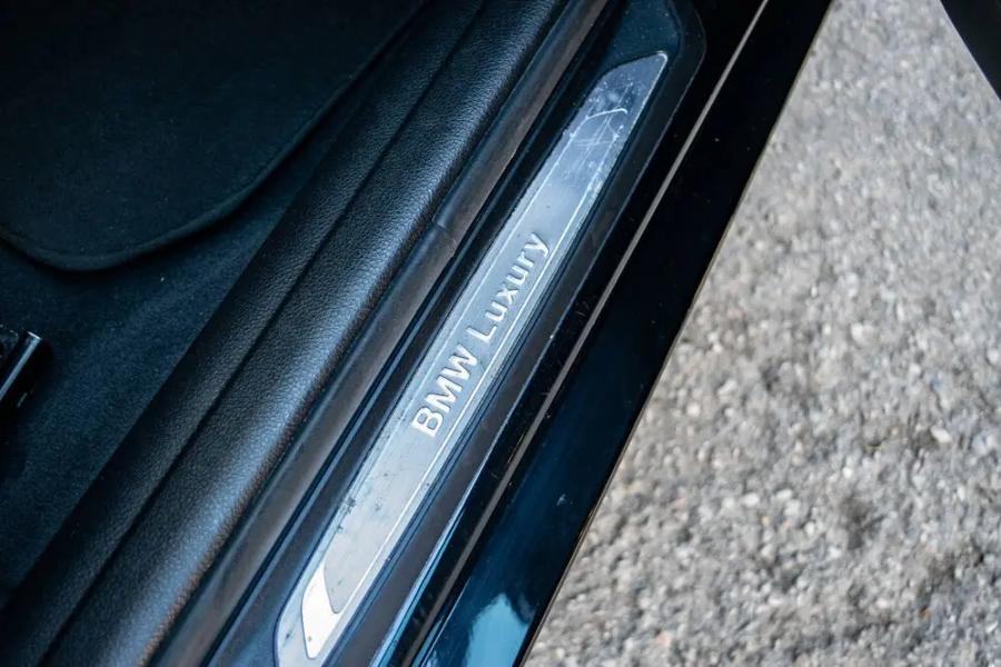 BMW 320 2013 in Tukums, with an engine capacity of 2.00 L and mileage of 320 thousand km for 8490 €, photo 18 on AUTOMOTO.COM.LV