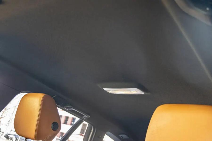 BMW 320 2013 in Tukums, with an engine capacity of 2.00 L and mileage of 320 thousand km for 8490 €, photo 37 on AUTOMOTO.COM.LV