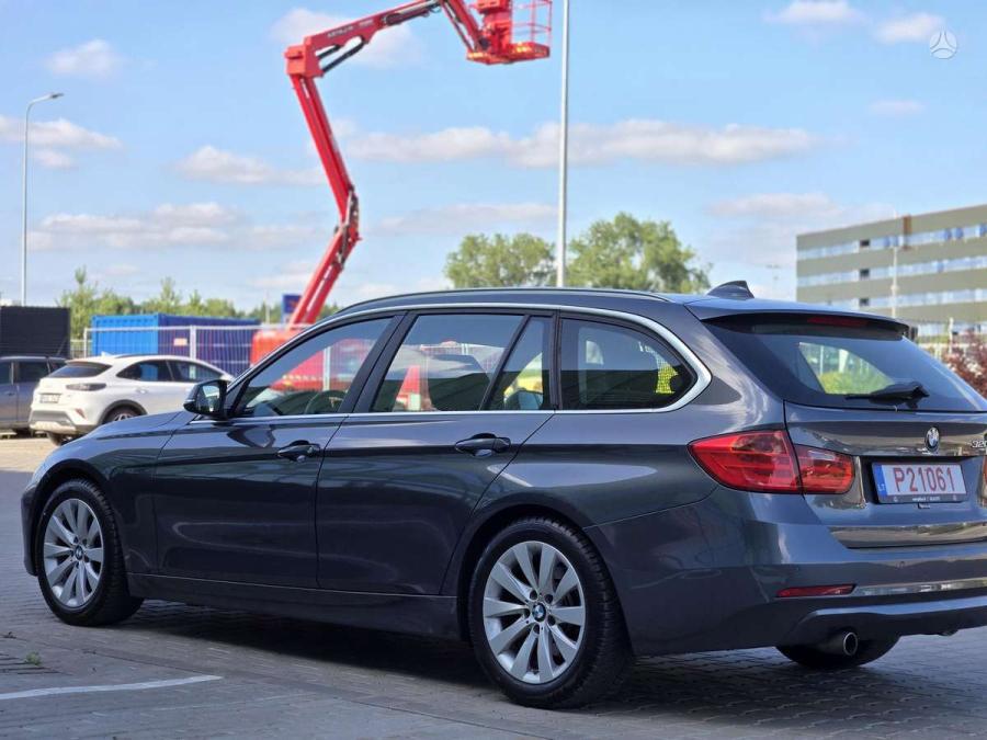 BMW 320 2013 in Vilnius, with an engine capacity of 2.00 L and mileage of 381 thousand km for 5999 €, photo 11 on AUTOMOTO.COM.LV