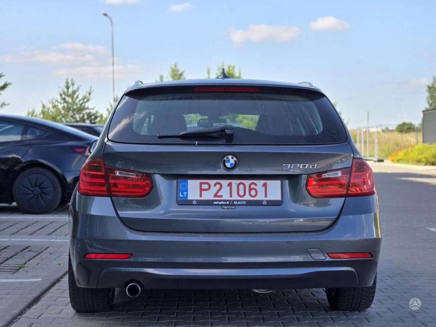 BMW 320 2013 in Vilnius, with an engine capacity of 2.00 L and mileage of 381 thousand km for 5999 €, photo 12 on AUTOMOTO.COM.LV