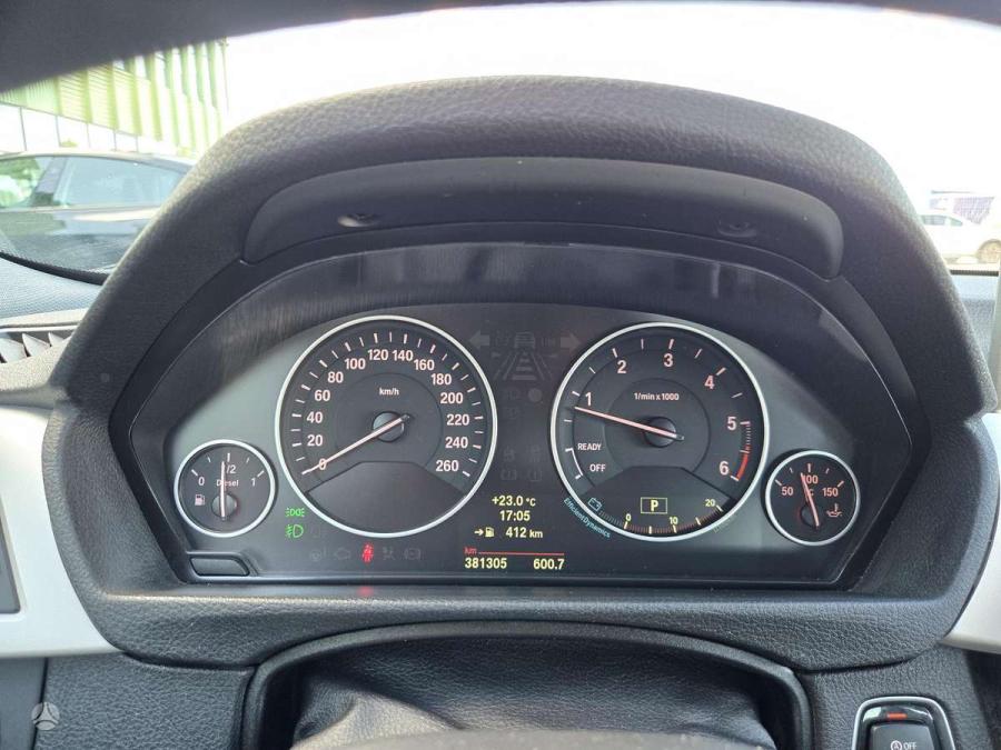 BMW 320 2013 in Vilnius, with an engine capacity of 2.00 L and mileage of 381 thousand km for 5999 €, photo 24 on AUTOMOTO.COM.LV