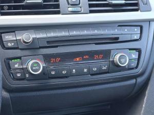 BMW 320 2013 in Vilnius, with an engine capacity of 2.00 L and mileage of 381 thousand km for 5999 €, photo 29 on AUTOMOTO.COM.LV
