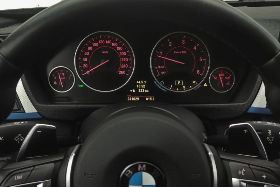 BMW 320 2014 in Riga, with an engine capacity of 2.00 L and mileage of 241 thousand km for 10990 €, photo 26 on AUTOMOTO.COM.LV