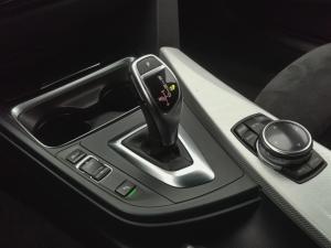 BMW 320 2014 in Riga, with an engine capacity of 2.00 L and mileage of 241 thousand km for 10990 €, photo 27 on AUTOMOTO.COM.LV