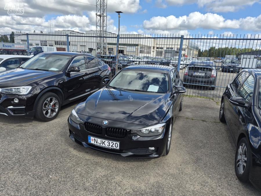 BMW 320 2014 Panevēža, ar dzinēja tilpumu 2.00 L un nobraukumu 0 tūkst. km par 6300 €, foto 18 vietnē AUTOMOTO.COM.LV