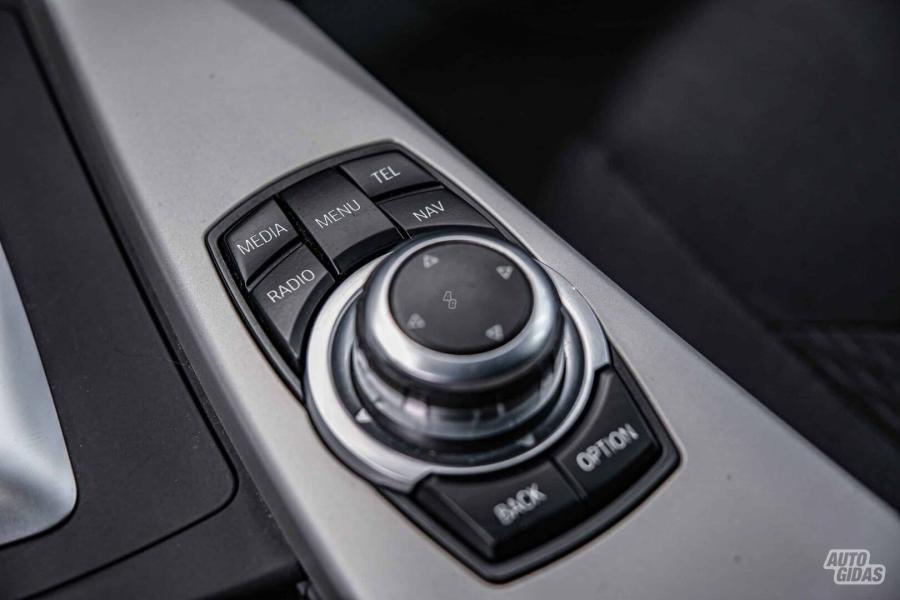 BMW 320 2017 in Kaunas, with an engine capacity of 2.00 L and mileage of 297 thousand km for 9590 €, photo 26 on AUTOMOTO.COM.LV