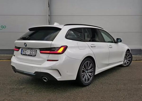 BMW 320 2019 in Riga, with an engine capacity of 2.00 L and mileage of 142 thousand km for 23900 €, photo 3 on AUTOMOTO.COM.LV