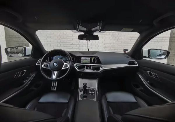 BMW 320 2019 in Riga, with an engine capacity of 2.00 L and mileage of 142 thousand km for 23900 €, photo 6 on AUTOMOTO.COM.LV