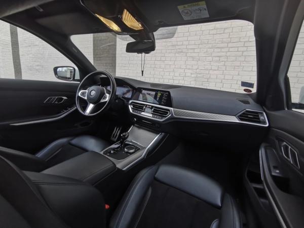 BMW 320 2019 in Riga, with an engine capacity of 2.00 L and mileage of 142 thousand km for 23900 €, photo 7 on AUTOMOTO.COM.LV