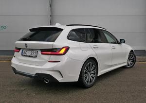 BMW 320 2019 in Riga, with an engine capacity of 2.00 L and mileage of 142 thousand km for 23900 €, photo 4 on AUTOMOTO.COM.LV