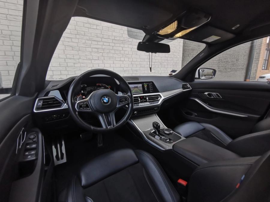 BMW 320 2019 in Riga, with an engine capacity of 2.00 L and mileage of 142 thousand km for 23900 €, photo 6 on AUTOMOTO.COM.LV