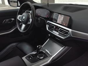 BMW 320 2019 in Riga, with an engine capacity of 2.00 L and mileage of 142 thousand km for 23900 €, photo 12 on AUTOMOTO.COM.LV