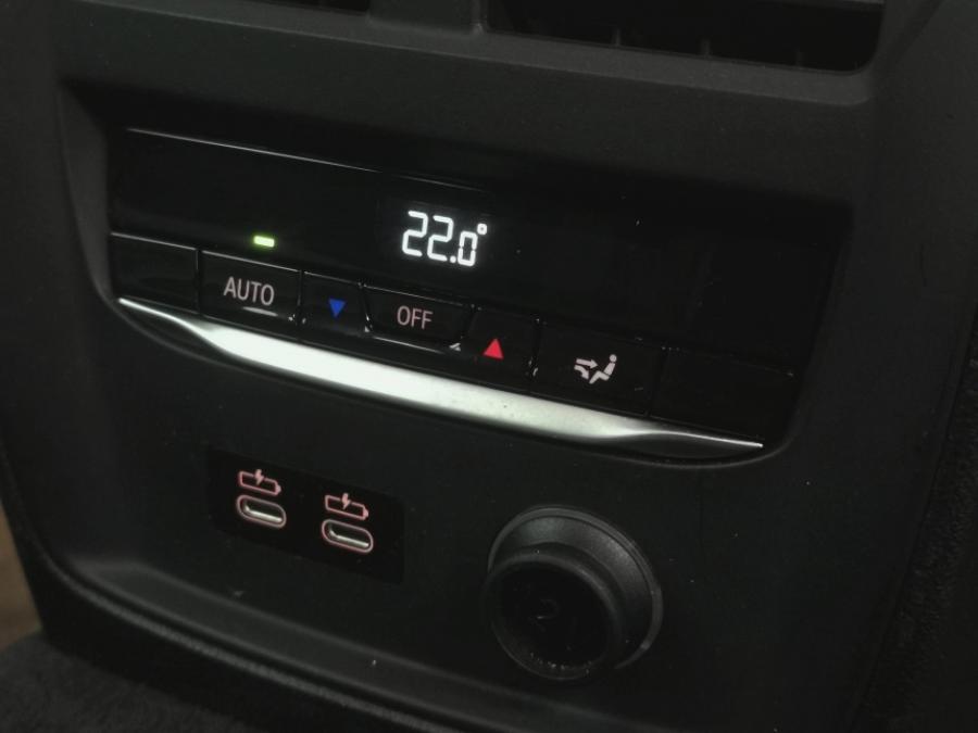 BMW 320 2019 in Riga, with an engine capacity of 2.00 L and mileage of 142 thousand km for 23900 €, photo 18 on AUTOMOTO.COM.LV