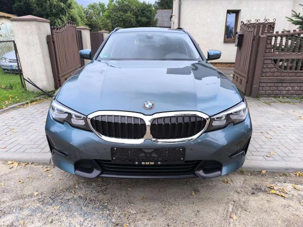BMW 320 2021 in Vilnius, with an engine capacity of 2.00 L and mileage of 156 thousand km for 23000 €, photo 3 on AUTOMOTO.COM.LV