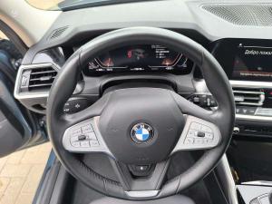 BMW 320 2021 in Vilnius, with an engine capacity of 2.00 L and mileage of 156 thousand km for 23000 €, photo 19 on AUTOMOTO.COM.LV