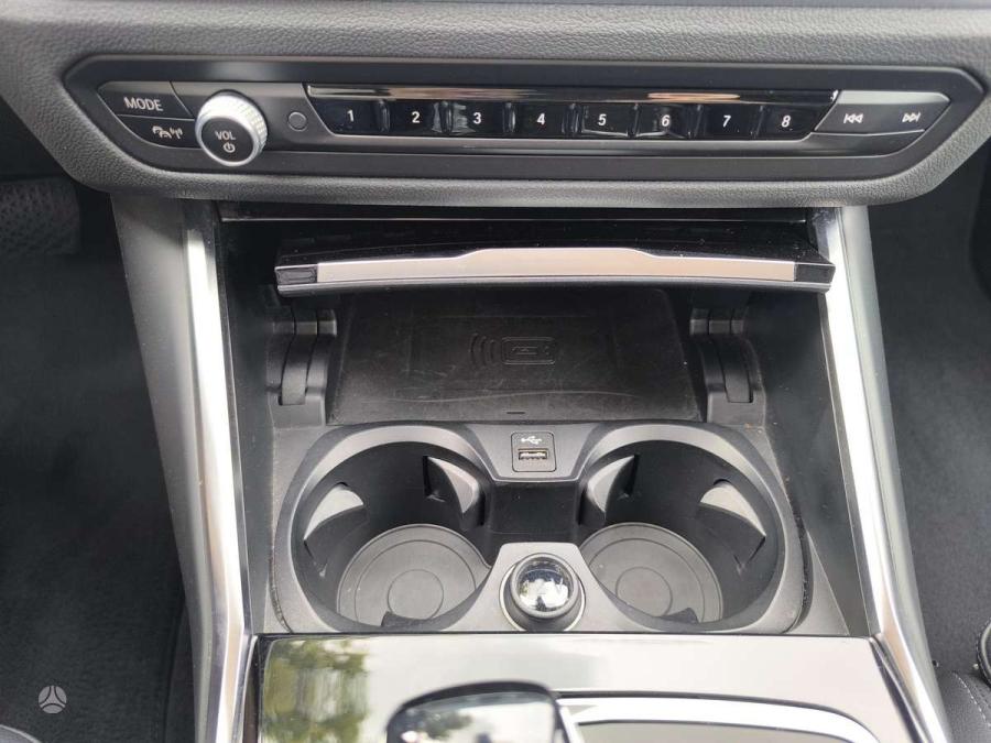 BMW 320 2021 in Vilnius, with an engine capacity of 2.00 L and mileage of 156 thousand km for 23000 €, photo 24 on AUTOMOTO.COM.LV
