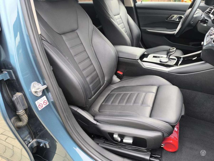 BMW 320 2021 in Vilnius, with an engine capacity of 2.00 L and mileage of 156 thousand km for 23000 €, photo 37 on AUTOMOTO.COM.LV