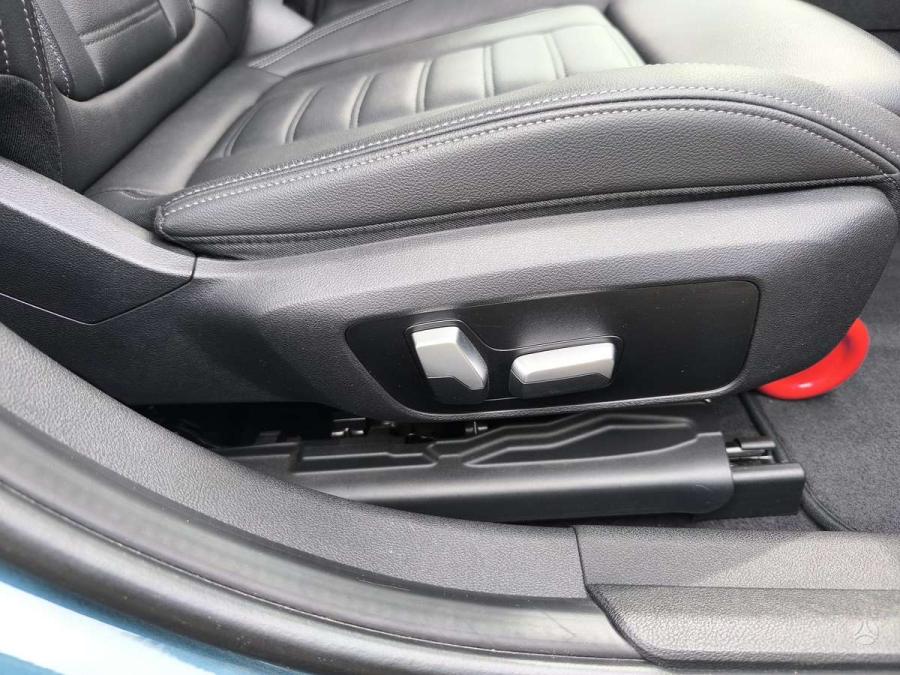 BMW 320 2021 in Vilnius, with an engine capacity of 2.00 L and mileage of 156 thousand km for 23000 €, photo 38 on AUTOMOTO.COM.LV