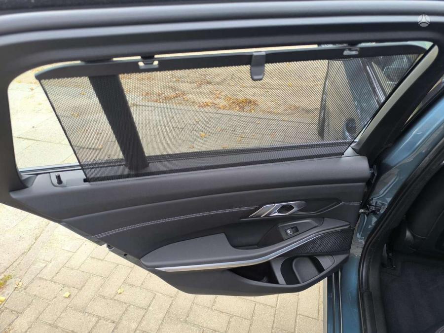 BMW 320 2021 in Vilnius, with an engine capacity of 2.00 L and mileage of 156 thousand km for 23000 €, photo 41 on AUTOMOTO.COM.LV