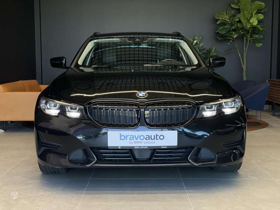 BMW 320 2022 in Klaipeda, with an engine capacity of 2.00 L and mileage of 150 thousand km for 25771 €, photo 3 on AUTOMOTO.COM.LV