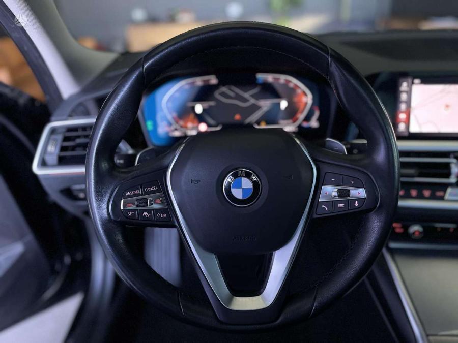 BMW 320 2022 in Klaipeda, with an engine capacity of 2.00 L and mileage of 150 thousand km for 25771 €, photo 15 on AUTOMOTO.COM.LV