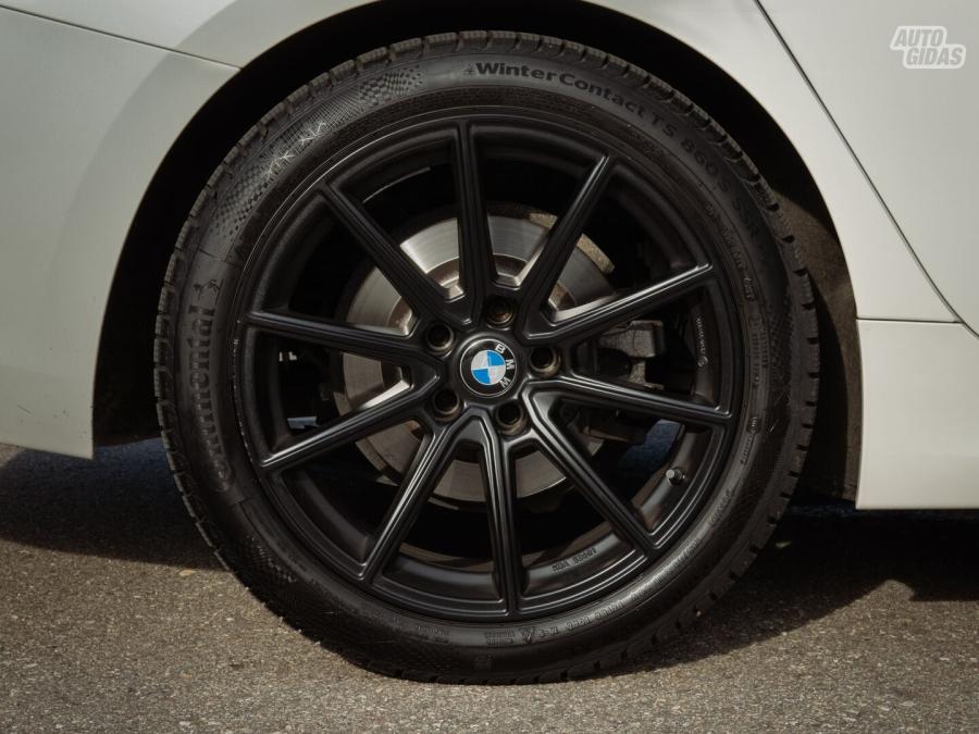 BMW 320 2023 Viļņa, ar dzinēja tilpumu 2.00 L un nobraukumu 130 tūkst. km par 22000 €, foto 10 vietnē AUTOMOTO.COM.LV