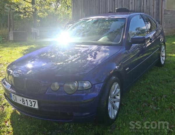 BMW 320 2002 in Cesis on AUTOMOTO.COM.LV Violet BMW 320 2002 in Cesis, with an engine capacity of 2.00 L and mileage of 400 thousand km for 2350 ā¬, photo 3 on AUTOMOTO.COM.LV