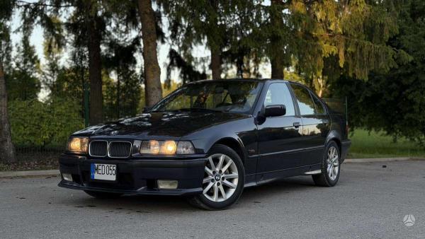 Violets BMW 320 1994 Kauņa, ar dzinēja tilpumu 1.99 L un nobraukumu 213 tūkst. km par 3500 €, foto 1 vietnē AUTOMOTO.COM.LV