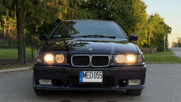 Violets BMW 320 1994 Kauņa, ar dzinēja tilpumu 1.99 L un nobraukumu 213 tūkst. km par 3500 €, foto 4 vietnē AUTOMOTO.COM.LV