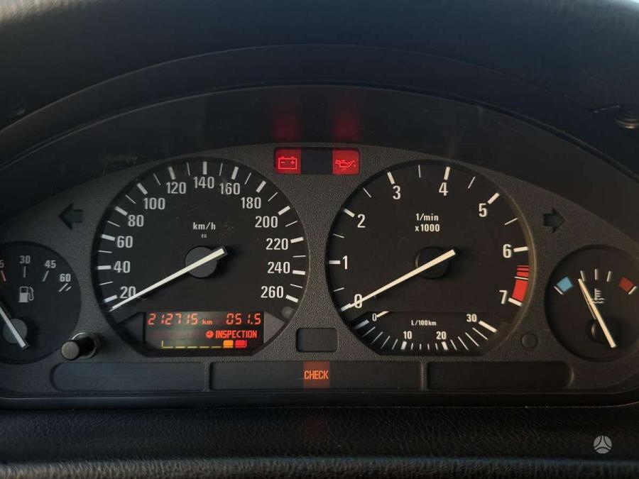 Violets BMW 320 1994 Kauņa, ar dzinēja tilpumu 1.99 L un nobraukumu 213 tūkst. km par 3500 €, foto 13 vietnē AUTOMOTO.COM.LV