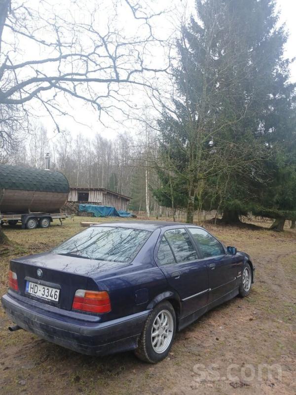 Violets BMW 320 1996 Bauska, ar dzinēja tilpumu 2.00 L un nobraukumu 350 tūkst. km par 1800 €, foto 2 vietnē AUTOMOTO.COM.LV